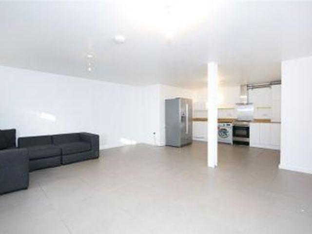 2 Bedrooms Flat for sale in Orsman Road, De Beauvoir N1