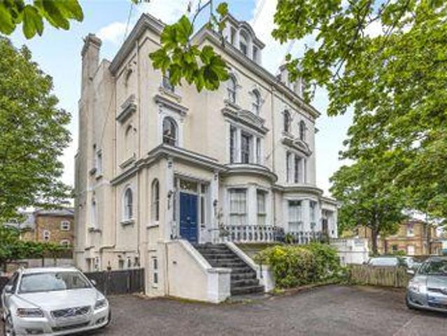 2 Bedrooms Flat for sale in Osborne Road, Windsor SL4