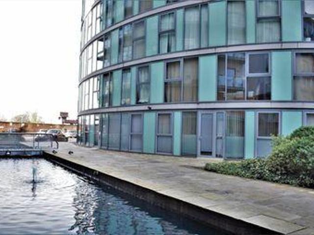 2 Bedrooms Flat for sale in Ovale, Pollard Street, Manchester M4