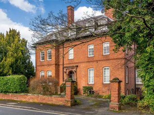 2 Bedrooms Flat for sale in Overton Park Road, Cheltenham, Gloucestershire GL50