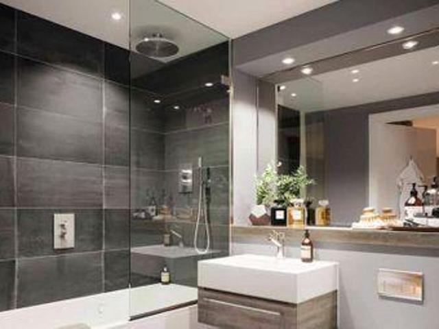 2 Bedrooms Flat for sale in Oxygen Tower, Manchester M1
