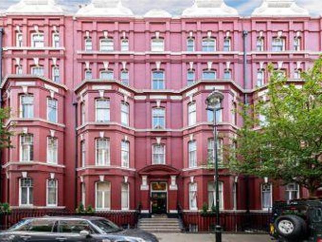 2 Bedrooms Flat for sale in Oxford And Cambridge Mansions, Transept Street, London NW1