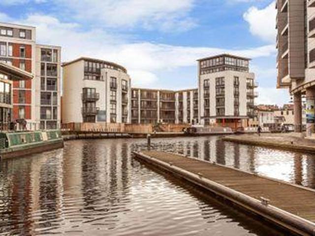 2 Bedrooms Flat for sale in Lower Gilmore Bank, Edinburgh EH3