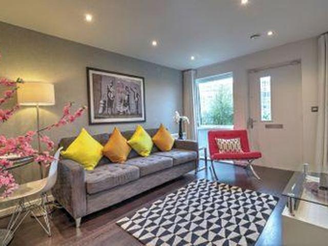2 Bedrooms Flat for sale in Loxford Road, Barking IG11