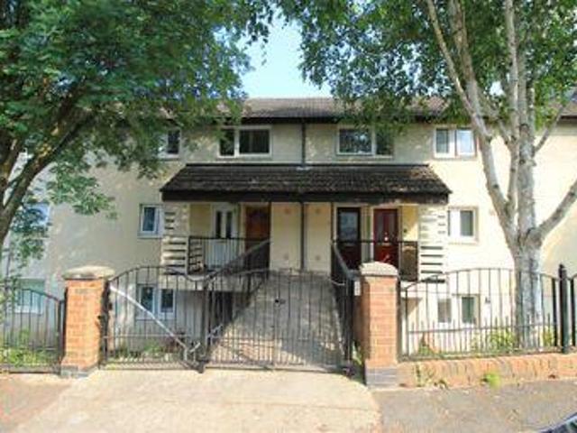 2 Bedrooms Flat for sale in Lobelia Close, Nottingham NG3