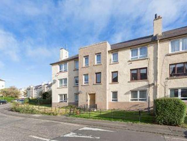 2 Bedrooms Flat for sale in Loganlea Gardens, Edinburgh EH7