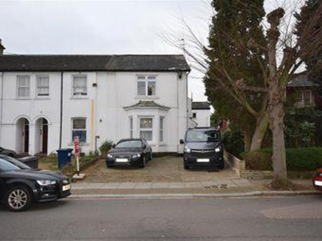 2 Bedrooms Flat for sale in Long Lane, London N2