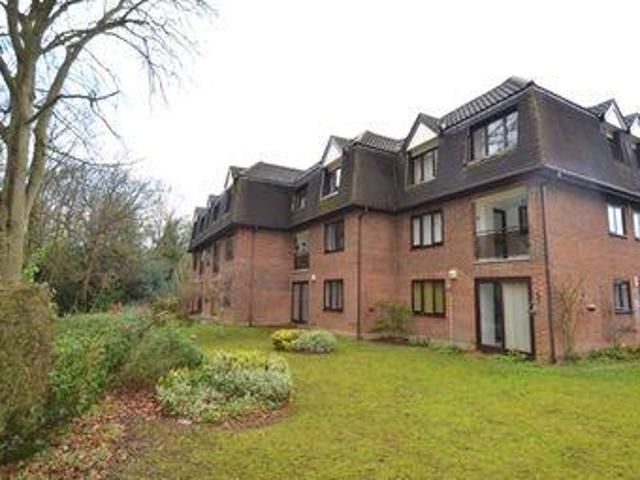 2 Bedrooms Flat for sale in Lorne Road, Warley, Brentwood CM14