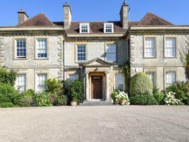 2 Bedrooms Flat for sale in Lattiford, Holton, Somerset BA9