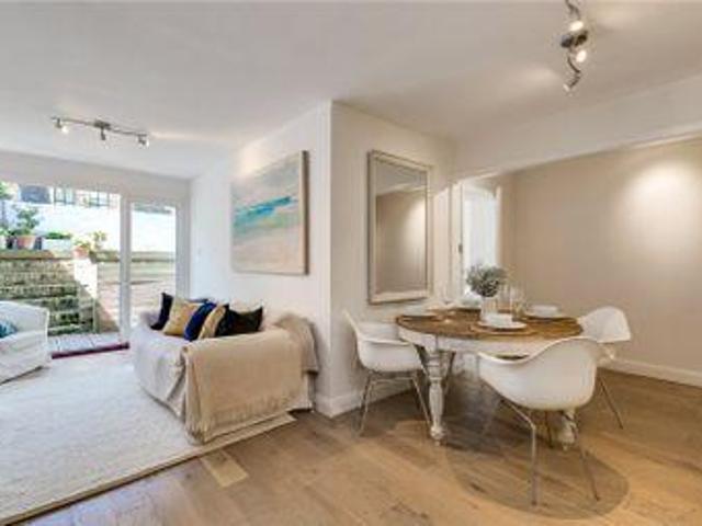 2 Bedrooms Flat for sale in Ladbroke Grove, London W10