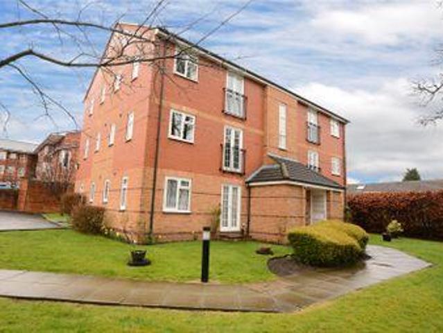 2 Bedrooms Flat for sale in Lady Park Court, Leeds, West Yorkshire LS17