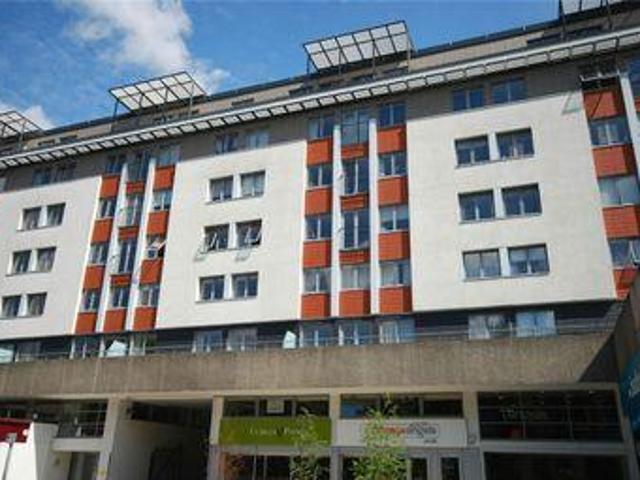 2 Bedrooms Flat for sale in Lait House, 1 Albemarle Road, Beckenham, Kent BR3