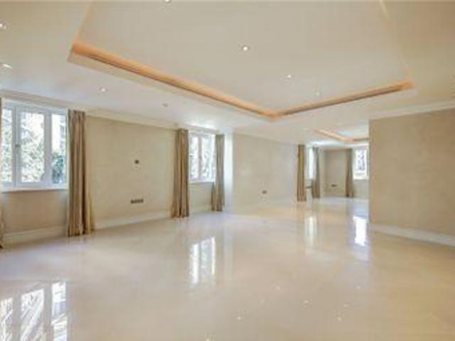2 Bedrooms Flat for sale in Lancelot Place, London SW7