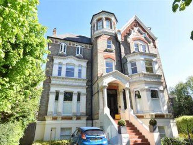 2 Bedrooms Flat for sale in Langley Road, Surbiton KT6