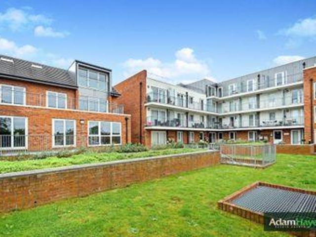 2 Bedrooms Flat for sale in Lankaster Gardens, East Finchley N2