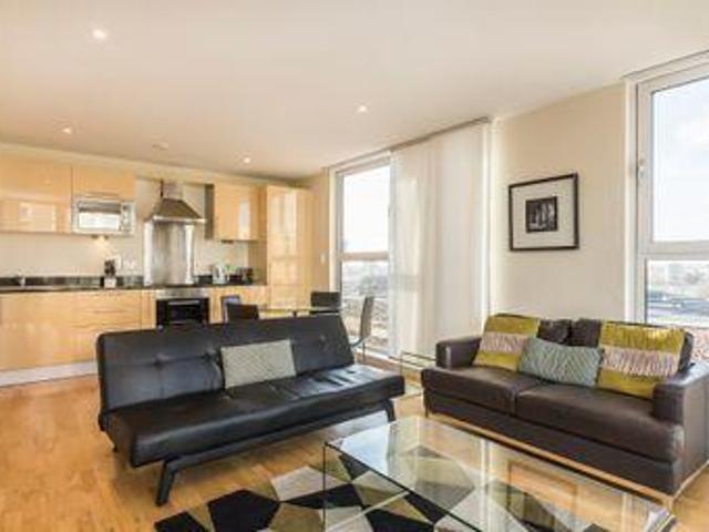 2 Bedrooms Flat for sale in Lanterns Way, London E14