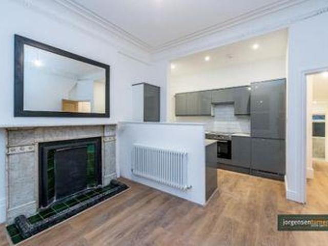 2 Bedrooms Flat for sale in Larden Road, Acton, London W3