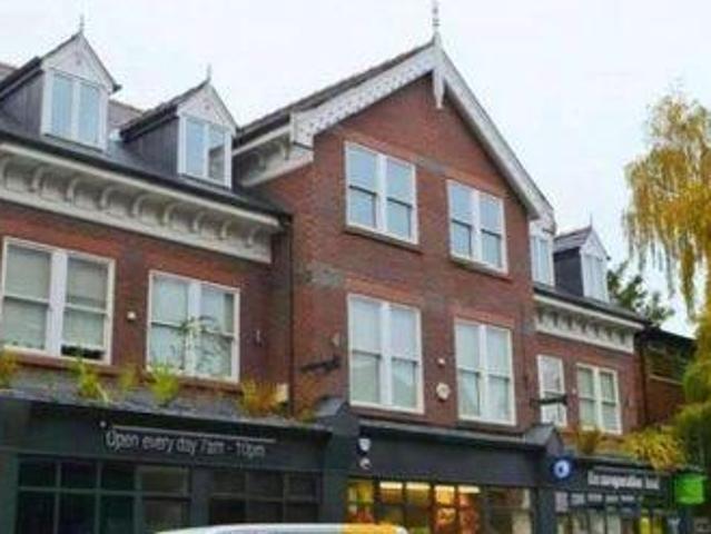 2 Bedrooms Flat for sale in Lark Lane, Sefton Park, Liverpool L17