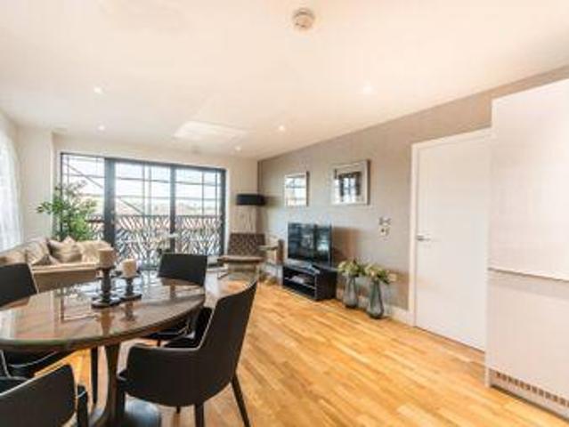 2 Bedrooms Flat for sale in Leven Wharf, Poplar E14