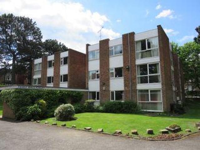 2 Bedrooms Flat for sale in Leeds Road, Harrogate HG2