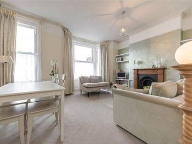 2 Bedrooms Flat for sale in Leighton Gardens, London NW10