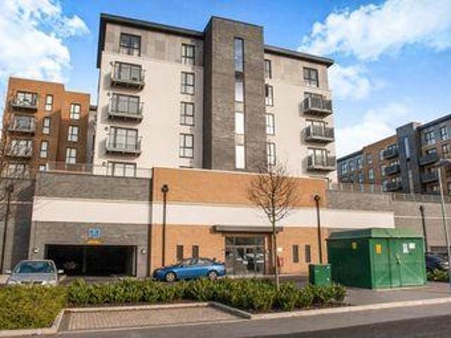 2 Bedrooms Flat for sale in Little Brights Road, Belvedere, Kent DA17