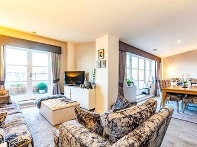 2 Bedrooms Flat for sale in Liverpool Road, Manchester M3