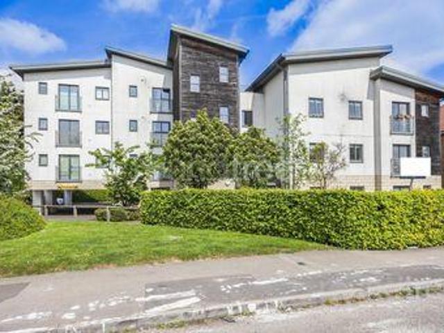 2 Bedrooms Flat for sale in Liberty Court, Great North Way, Hendon NW4