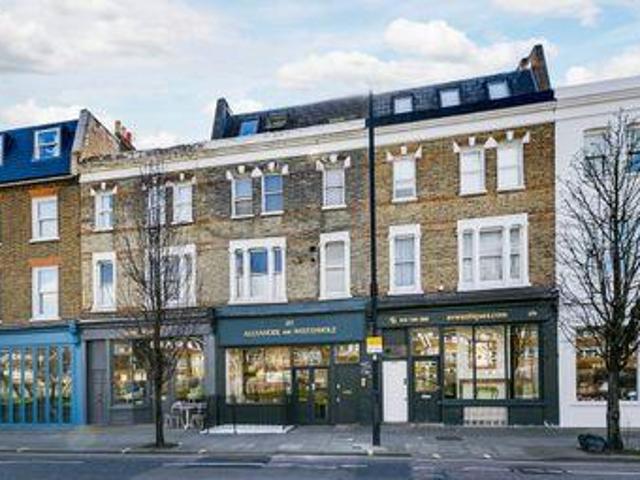 2 Bedrooms Flat for sale in Lillie Road, Fulham, London SW6