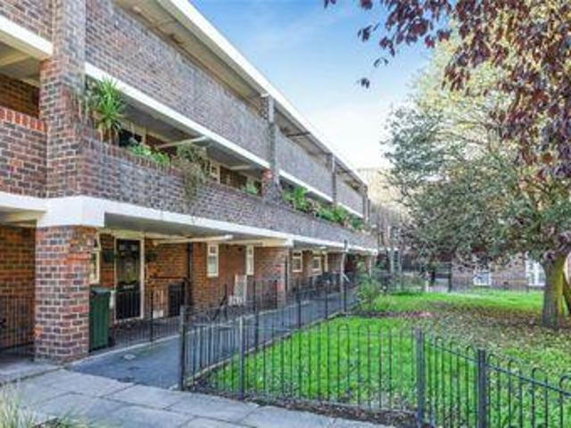 2 Bedrooms Flat for sale in Linberry Walk, London SE8
