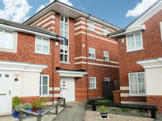 2 Bedrooms Flat for sale in Linen Court, Salford M3