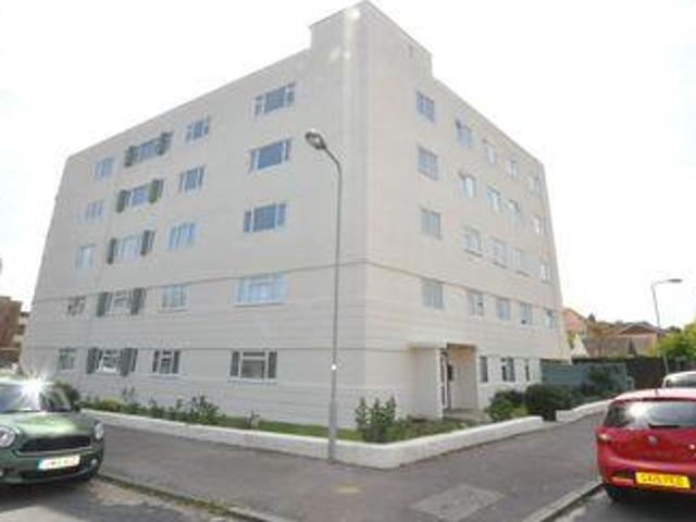 2 Bedrooms Flat for sale in Lionel Road, Bexhill On Sea TN40