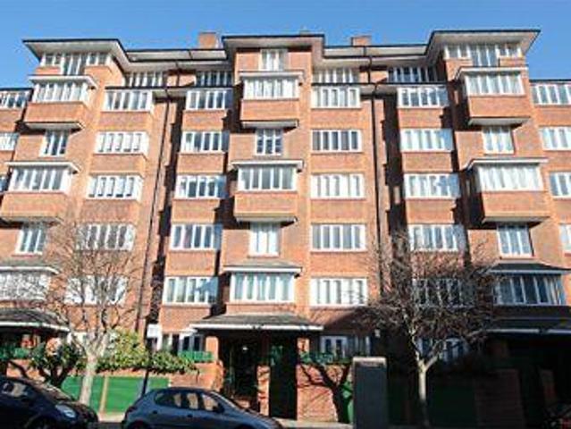 2 Bedrooms Flat for sale in Lisson Grove, Marylebone, London NW1