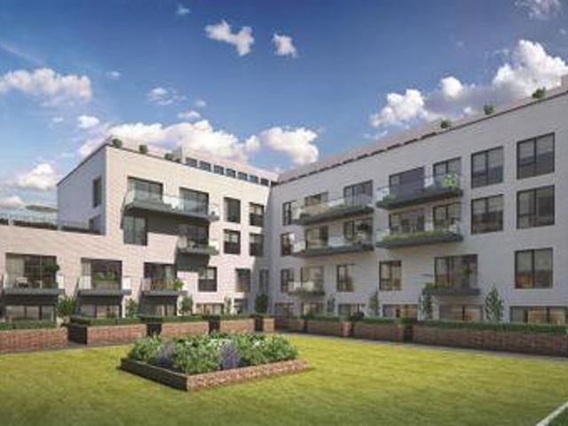 2 Bedrooms Flat for sale in Llanvanor Road, London NW2