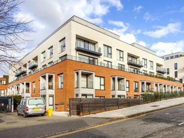 2 Bedrooms Flat for sale in Llanvanor Road, London NW2