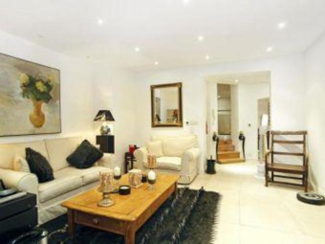 2 Bedrooms Flat for sale in Mount Street, Mayfair, London W1K