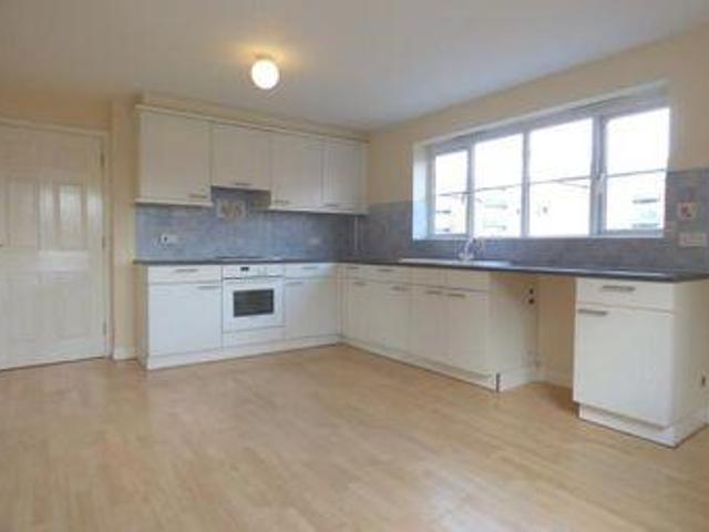 2 Bedrooms Flat for sale in Mountbatten Close, Docklands, Preston, Lancashire PR2