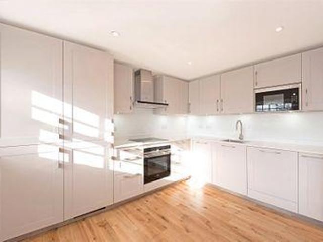 2 Bedrooms Flat for sale in Molesworth Street, Lewisham, London SE13