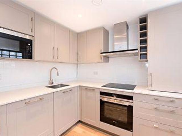 2 Bedrooms Flat for sale in Molesworth Street, Lewisham, London SE13