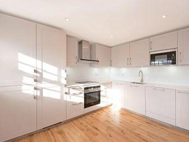 2 Bedrooms Flat for sale in Molesworth Street, Lewisham, London SE13