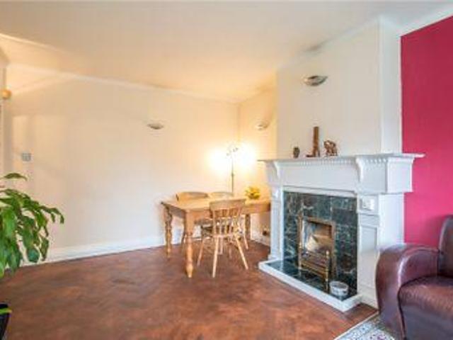 2 Bedrooms Flat for sale in Monarch Court, Lyttelton Road, London N2