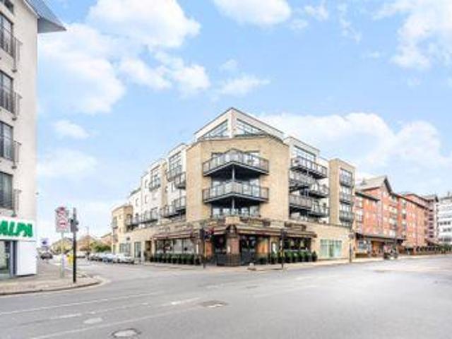 2 Bedrooms Flat for sale in Montague Road, Wimbledon SW19