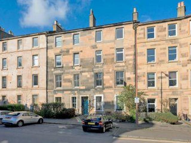 2 Bedrooms Flat for sale in Montgomery Street, Hillside, Edinburgh EH7