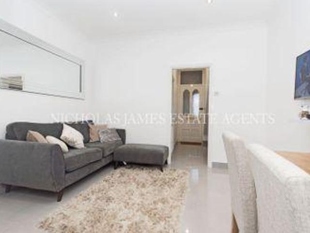 2 Bedrooms Flat for sale in Morley Hill, Enfield EN2