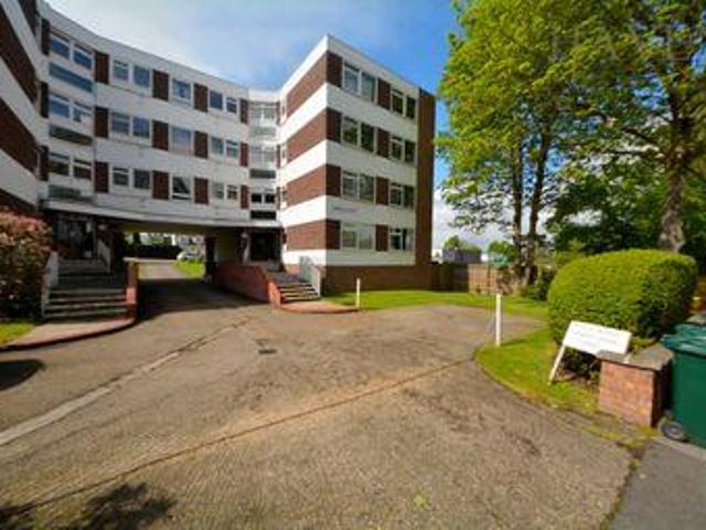 2 Bedrooms Flat for sale in Moss Hall Grove, West Finchley, London N12
