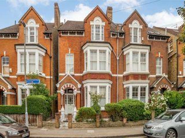 2 Bedrooms Flat for sale in Mayford Road, London, London SW12