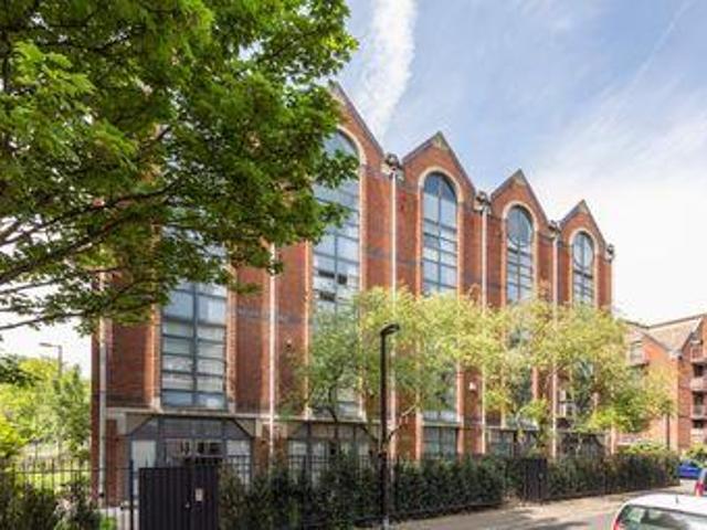 2 Bedrooms Flat for sale in Mayflower Street, London SE16