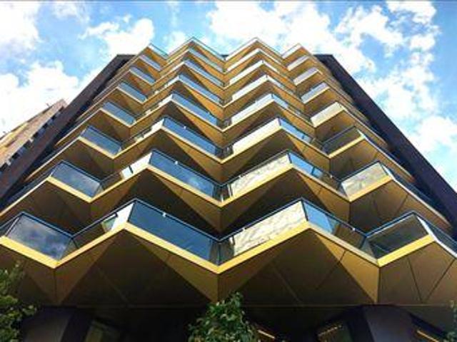 2 Bedrooms Flat for sale in Madeira Tower, The Residence, 40 42 Ponton Road, Nine Elms SW8