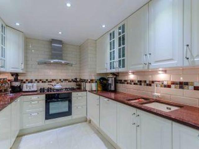 2 Bedrooms Flat for sale in Maida Vale, Maida Vale W9