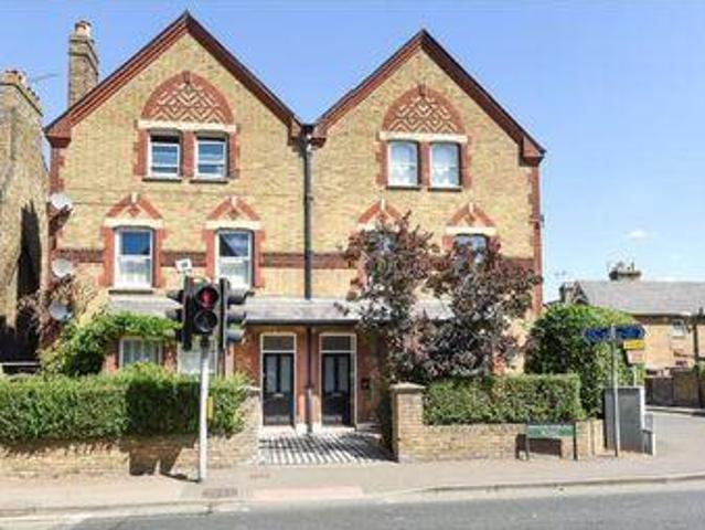 2 Bedrooms Flat for sale in Maidenhead Road, Windsor, Berkshire SL4